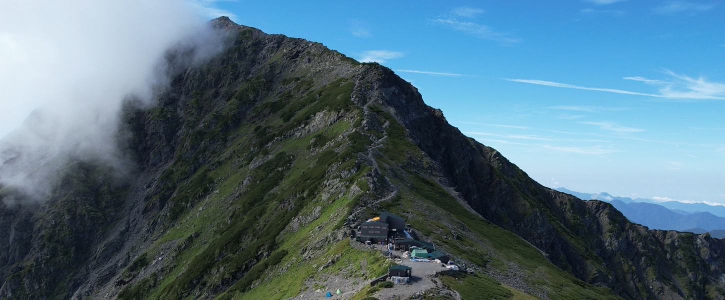 Accommodation reservation information for Kitadake katanokoya Hut | 【北岳 ...